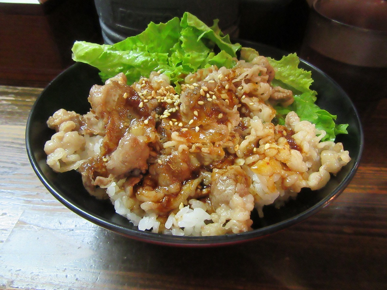 やっぱり神戸と言えば、牛肉の料理はどこの店も美味しいのかな？（神戸三宮：桜や）: アラフィフオヤジのグルメ・旅行散歩日記